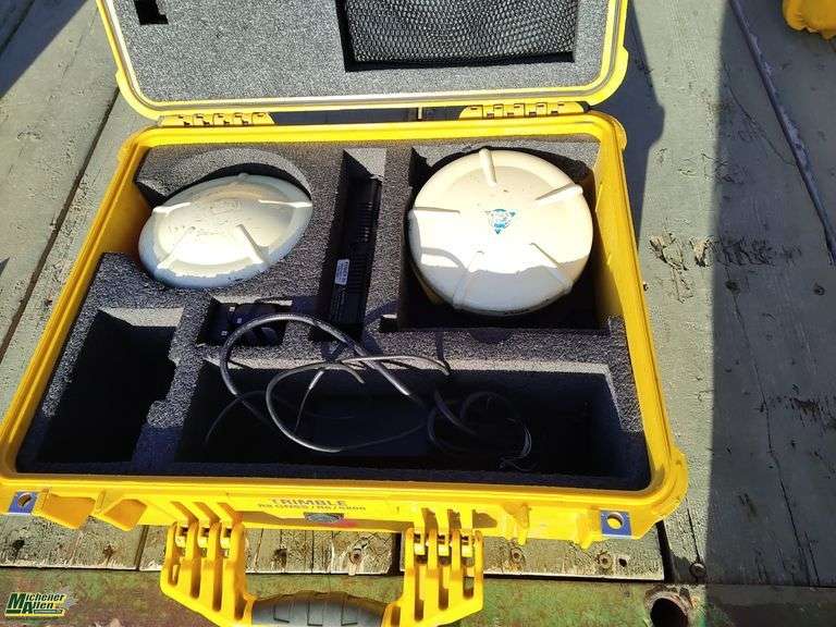 Trimble R8 Model 2 GPS Kit with Trimble 5800 Surveying Equipment ...