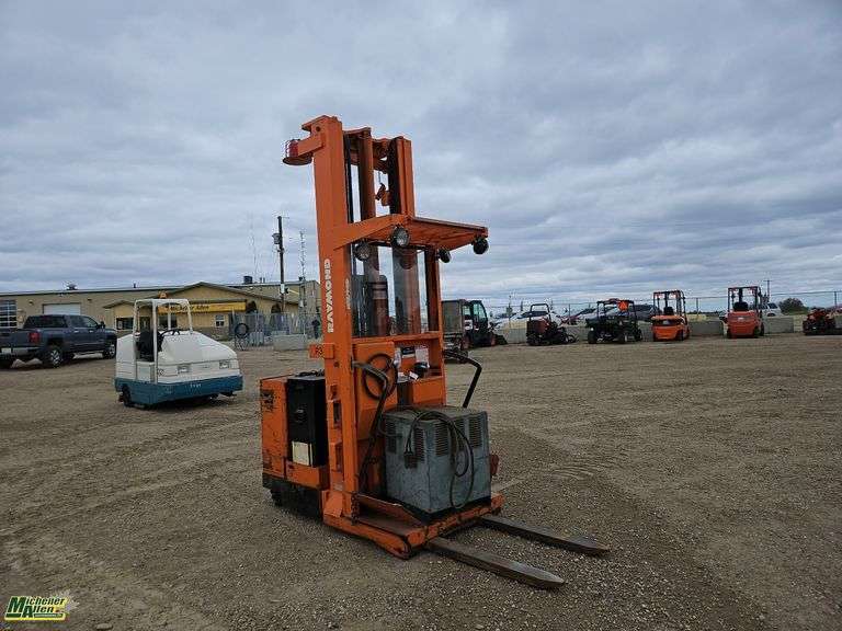 Raymond OPC30TT 3000 LBS Forklift - Michener Allen Auctioneering Ltd