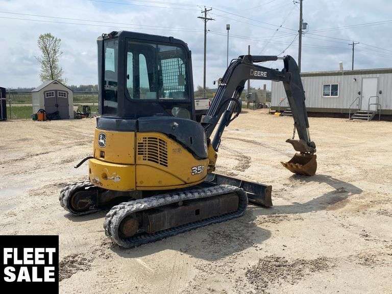 2013 John Deere 35D Excavator - Michener Allen Auctioneering Ltd