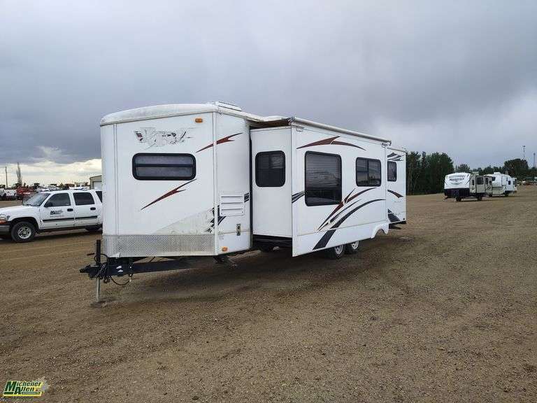 2009 Keystone VR1 305FKS V-Nose T/A BP - Michener Allen Auctioneering Ltd