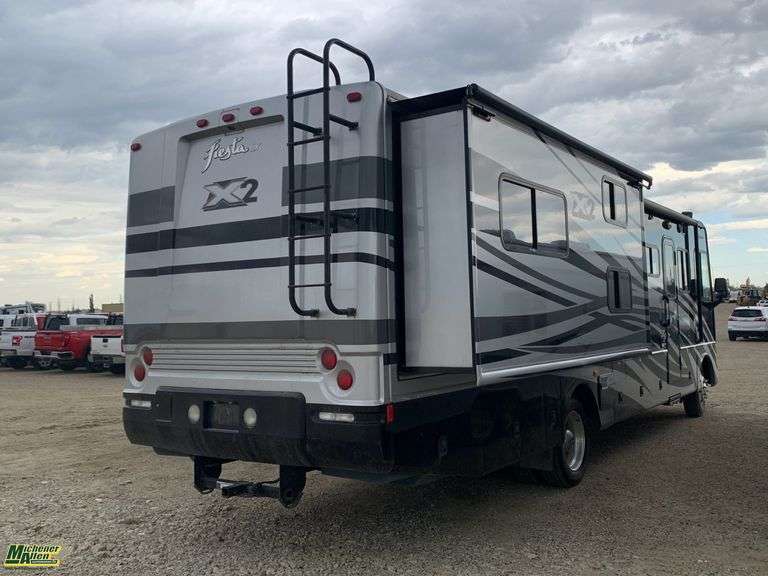 2008 Workhorse Fleetwood Fiesta LX X2 34N Class A DRW 27464 KM ...