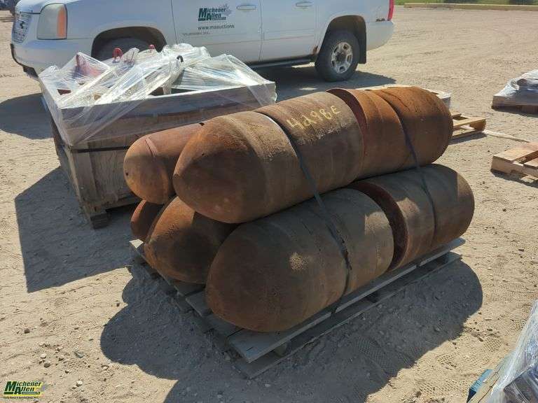Foam Pipeline Pigs - Michener Allen Auctioneering Ltd
