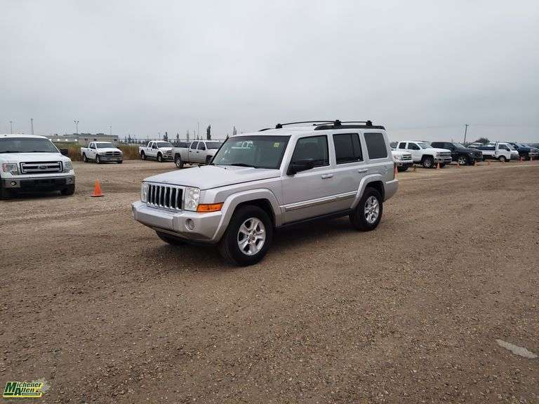 2010 Jeep Commander 4x4 Hemi - Michener Allen Auctioneering Ltd