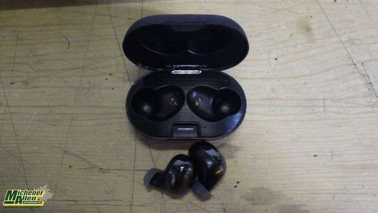 Helix TWS Earbuds and Charger - Michener Allen Auctioneering Ltd
