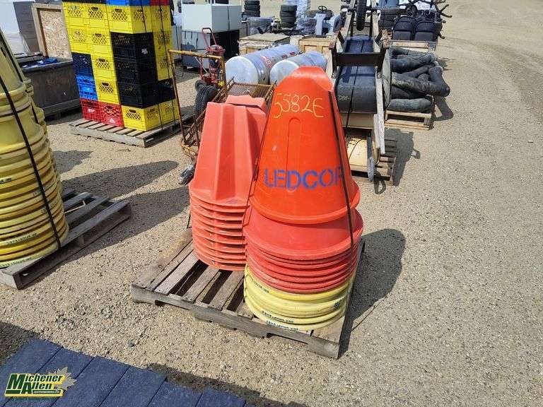 Plastic Pipe Stands - Michener Allen Auctioneering Ltd