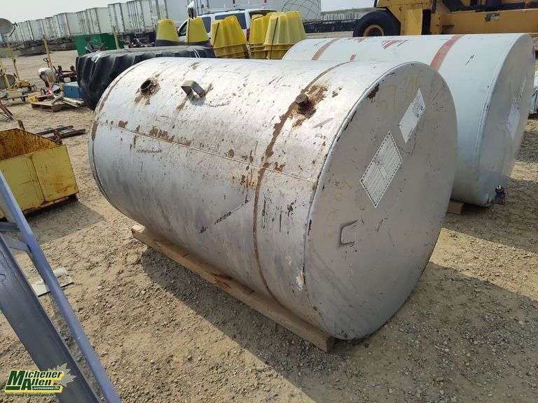 Fuel tank and Stand - Michener Allen Auctioneering Ltd
