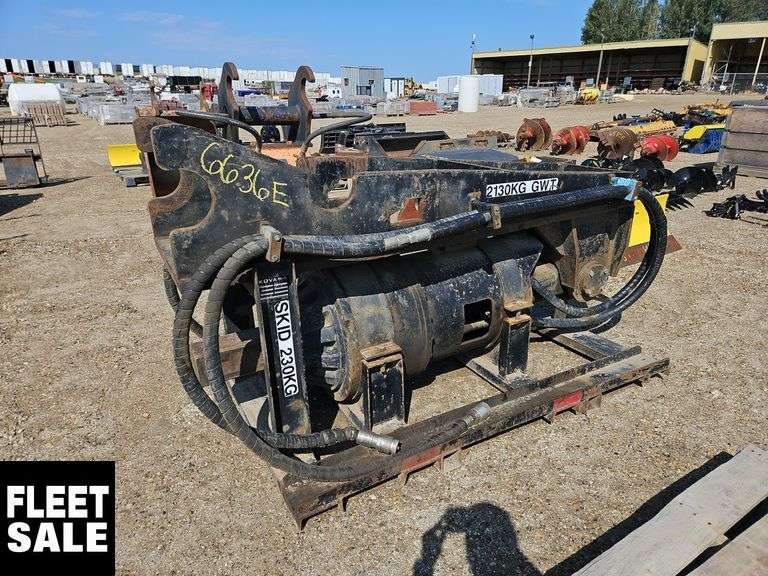 Hydraulic Screw Pile Adapter - Michener Allen Auctioneering Ltd