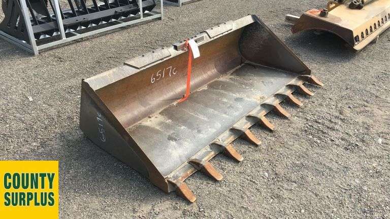 78” Skidsteer Digging Bucket CNH Industrial 78” Digging Bucket ...