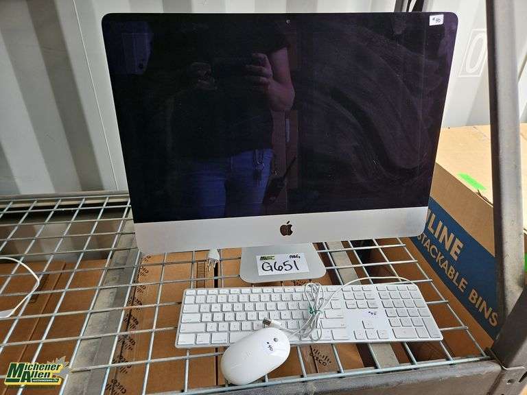 iMac All-in-One Computer - Qty 1 - Michener Allen Auctioneering Ltd