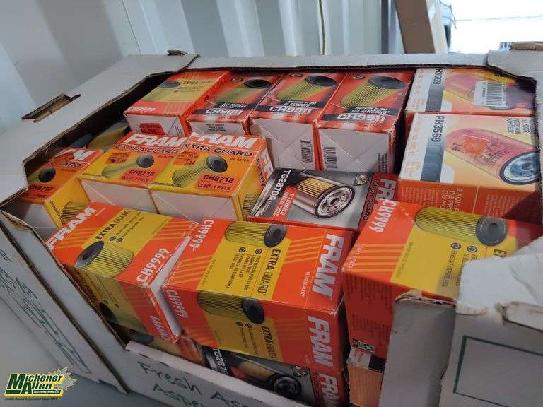 Box of Assorted Fram Brand Oil Filters (46 total) - Qty 1 *List in Pics ...