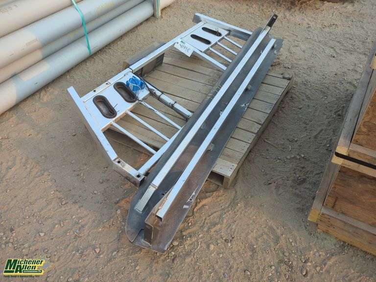 Pickup Truck Headache Rack & Box Rails - Qty 1 - Michener Allen ...