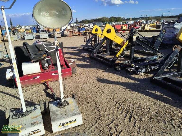 Allmand Light Stand - Qty 1 - Michener Allen Auctioneering Ltd