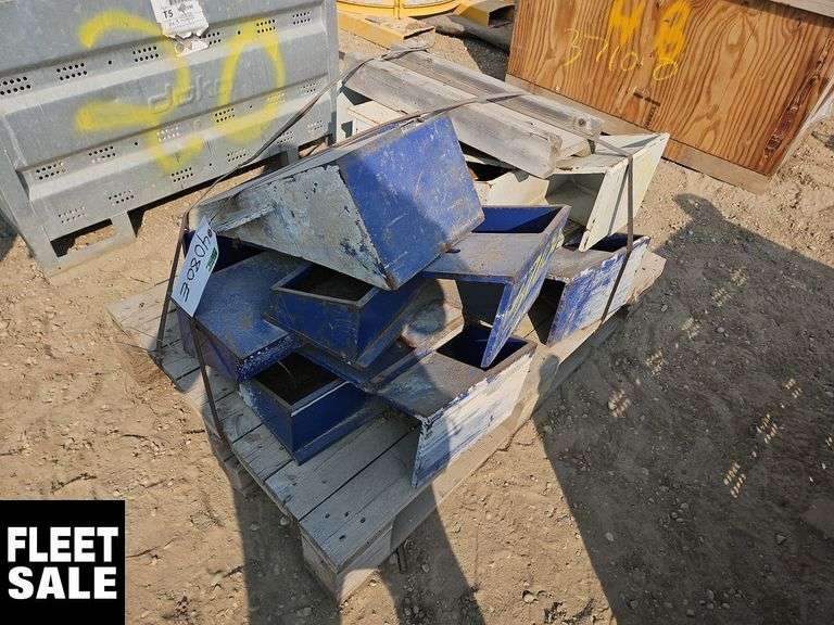Pallet of Metal Rackets - Qty 1 - Michener Allen Auctioneering Ltd