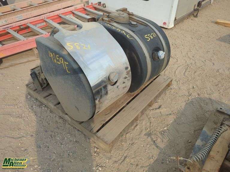 2 DEF Tanks - Michener Allen Auctioneering Ltd