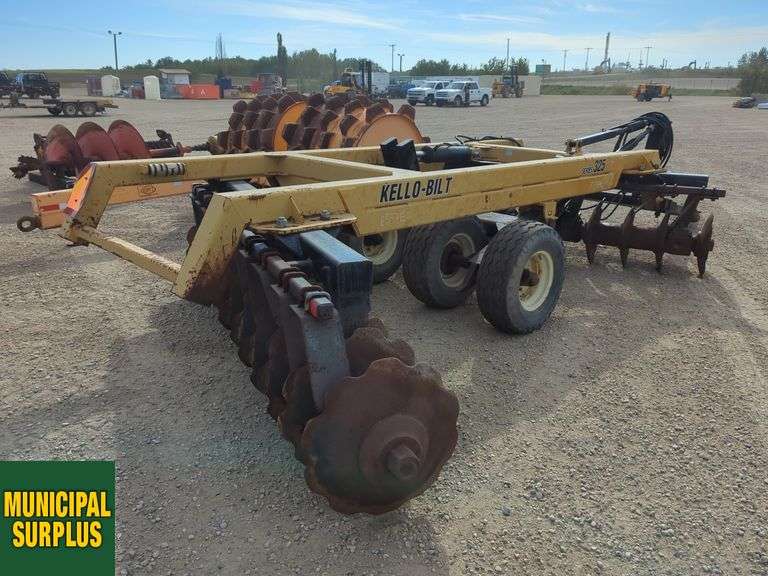 KELLO-BILT 325 Series Disc - Michener Allen Auctioneering Ltd