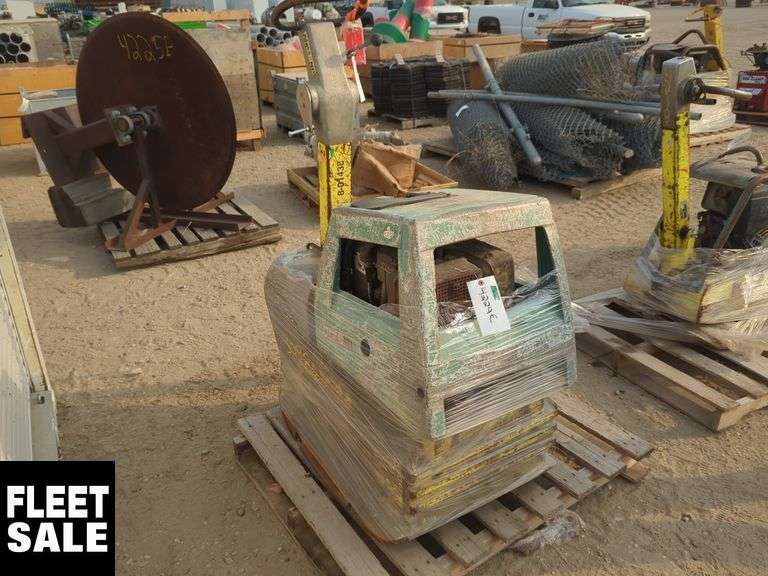 Hand Tamping Machine - Michener Allen Auctioneering Ltd