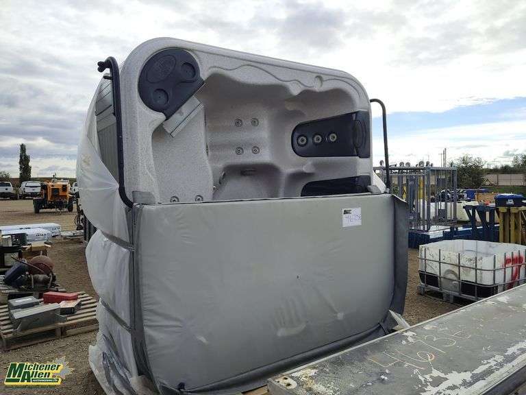 Bullfrog Spas Hot Tub with Hard Cover 8" x 8' - Qty 1 - Michener Allen ...