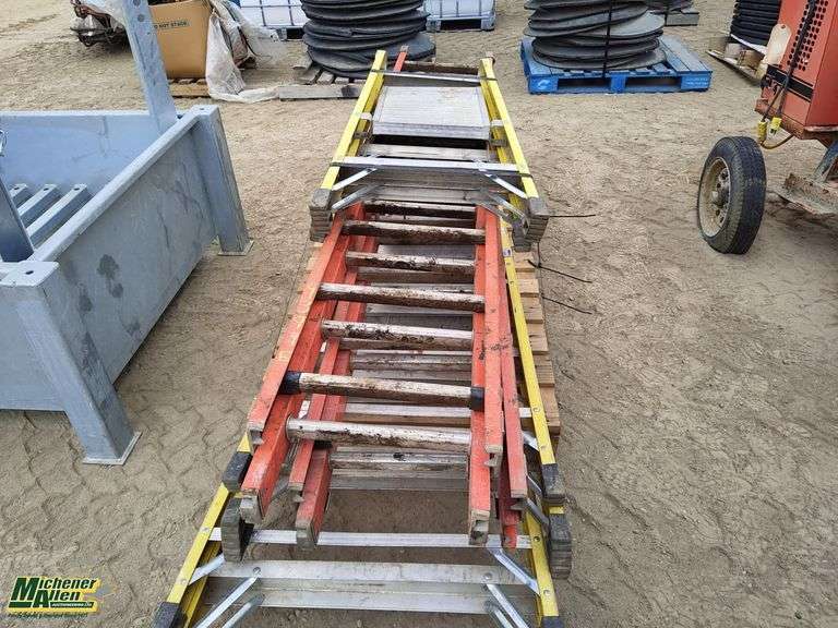 Pallet of Step Ladders - Qty 1 - Michener Allen Auctioneering Ltd