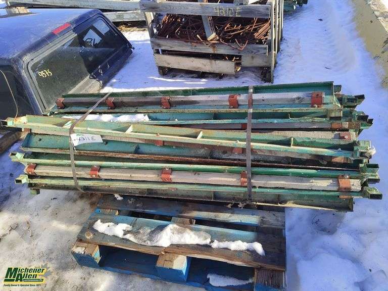 Pallet of Shoring Beams - Michener Allen Auctioneering Ltd