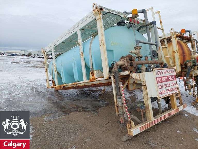 2000 Gallon Anti-Icing Tank and Spreader - Michener Allen Auctioneering Ltd
