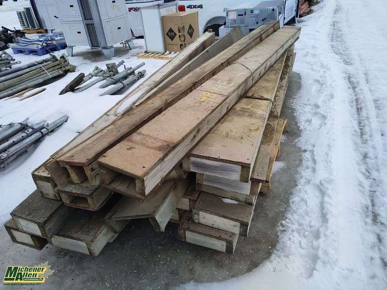 Pallet with Shoring Fillers - Michener Allen Auctioneering Ltd