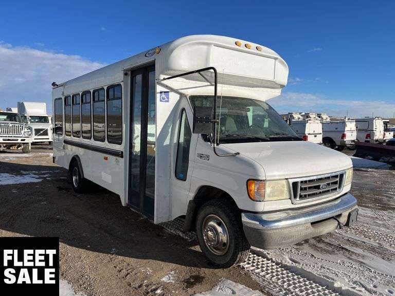 2003 Ford E-Series S/A 16 Passenger Bus - Michener Allen Auctioneering Ltd
