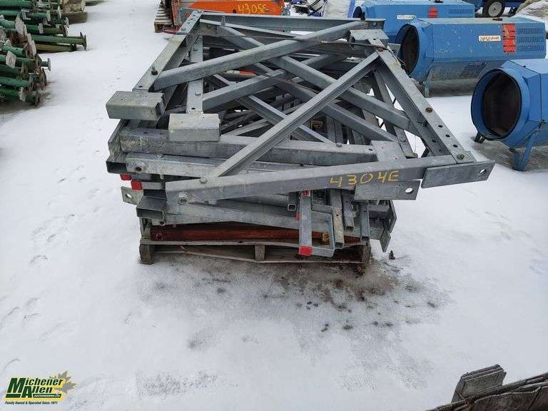 Pallet of Shoring Corner Bracing - Michener Allen Auctioneering Ltd