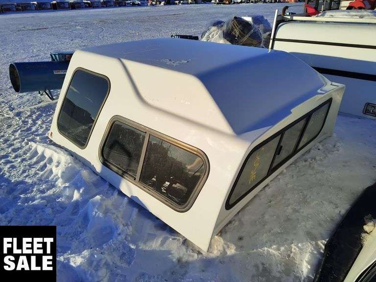 Leer Truck Canopy (Approximately 80in) - Michener Allen Auctioneering Ltd