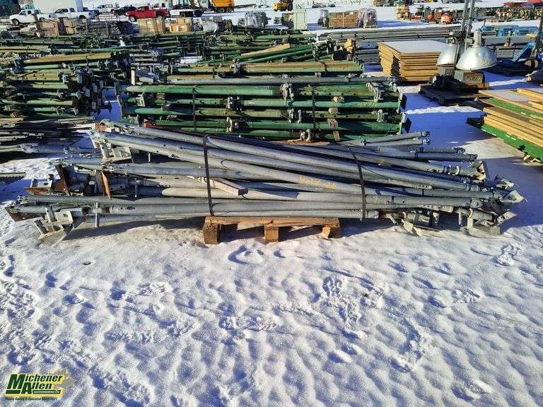 Pallet of Shoring Posts - Michener Allen Auctioneering Ltd