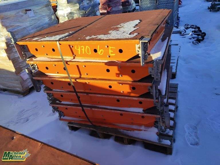 Pallet with 6 Ringer Shoring Pans - Michener Allen Auctioneering Ltd