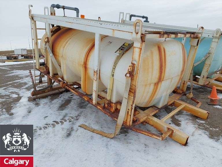 2000 Gallon Anti-Icing Tank and Spreader - Michener Allen Auctioneering Ltd