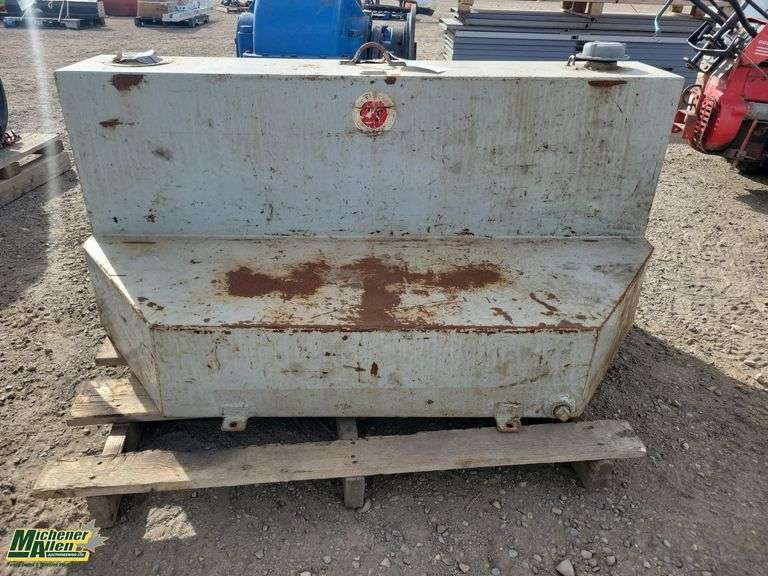 Slip Tank 58in - Michener Allen Auctioneering Ltd