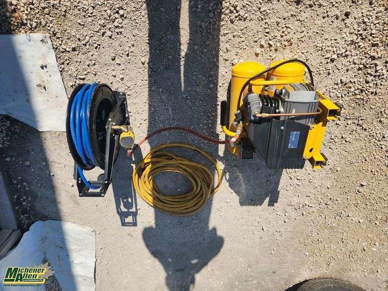 Dewalt 4 Gallon 130PSI Air Compressor With Hose Reel - Michener Allen ...