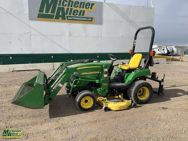 John Deere 2305 Tractor - Michener Allen Auctioneering Ltd