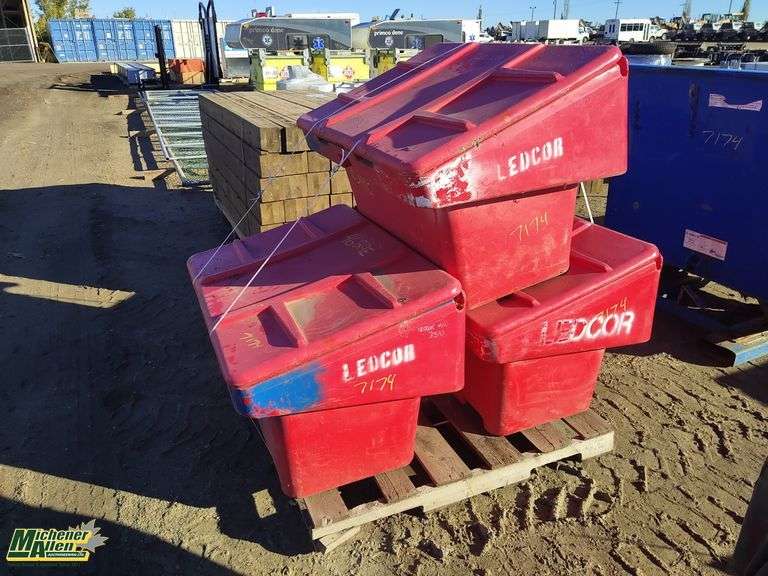 3 Sand Bins - Michener Allen Auctioneering Ltd