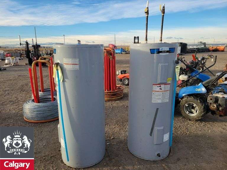 2x Electric hot water tanks - Michener Allen Auctioneering Ltd