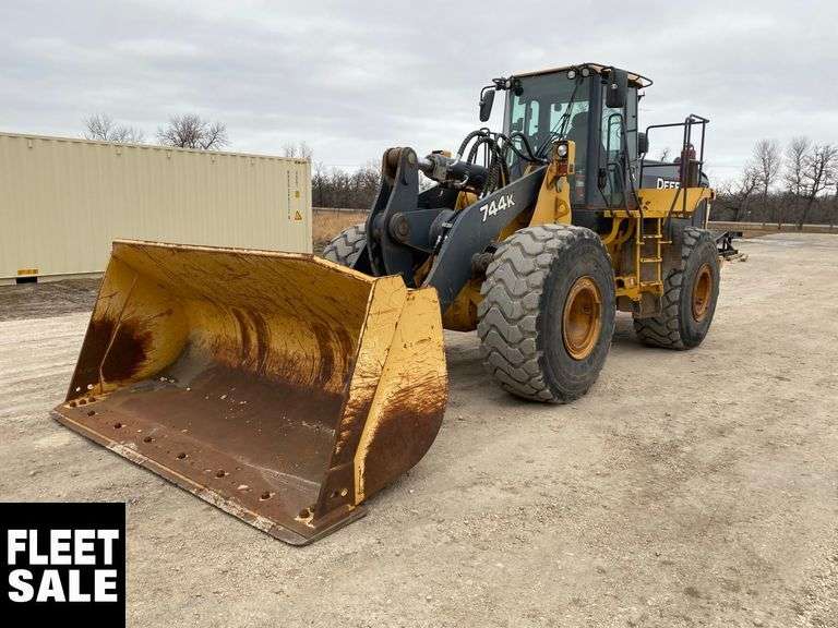 2013 John Deere 744K Wheel Loader - Michener Allen Auctioneering Ltd