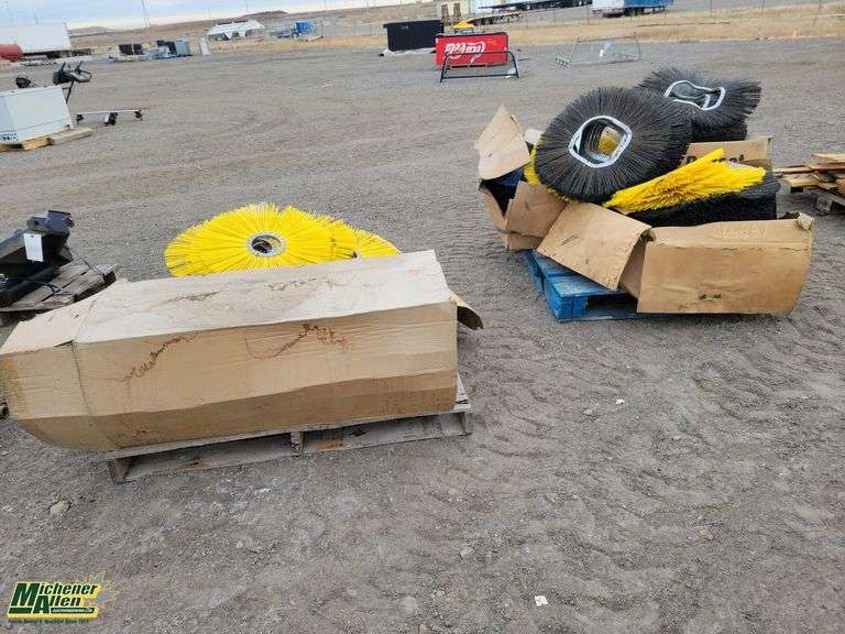 2 pallet of sweepers - Michener Allen Auctioneering Ltd