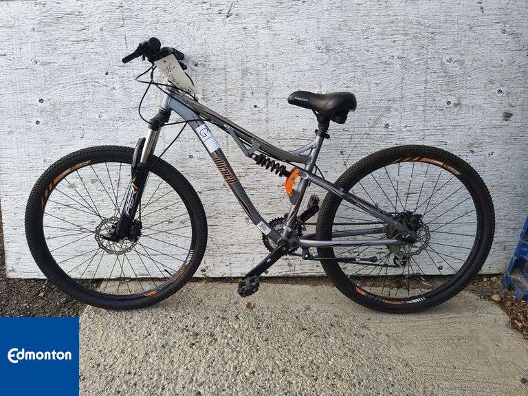 Wicked Fallout Pro Bike - Qty 1 - Michener Allen Auctioneering Ltd