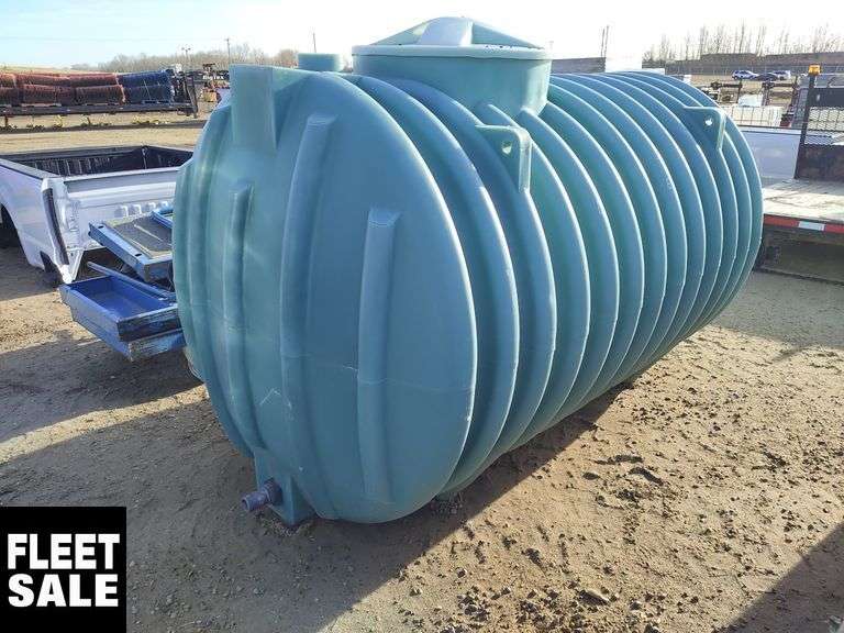 Water Tank - Michener Allen Auctioneering Ltd