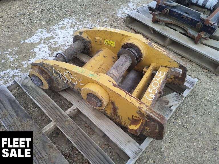 CAT Quick Coupler - Michener Allen Auctioneering Ltd