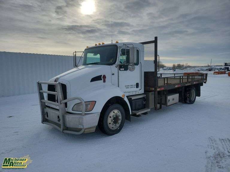 2011 Kenworth T170 S/A Deck Truck - Michener Allen Auctioneering Ltd