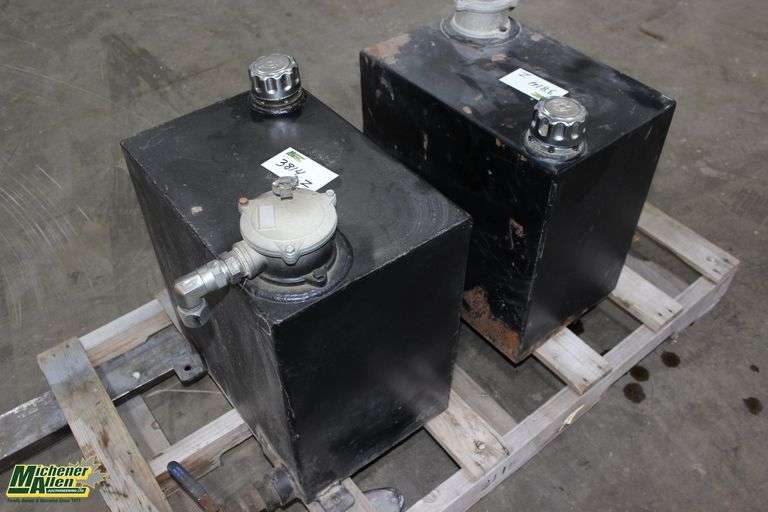 2 Hydraulic Oil Tanks with Built-In Return Filter and Vented Cap ...