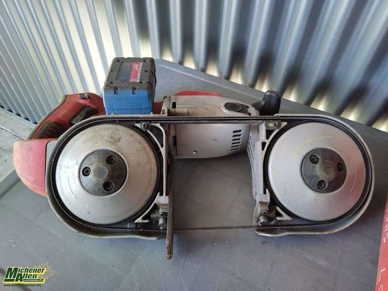 Milwaukee 28V Cordless Band Saw Serial No. A59CD14160658 - Michener ...