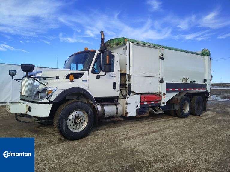 2012 International WorkStar 7400 T/A Refuse Truck - Michener Allen ...