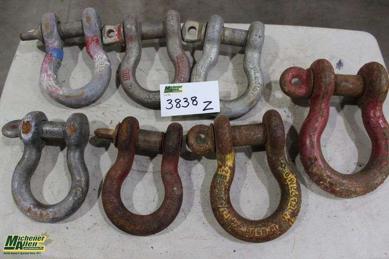 Lot of 5 9.5Ton 1-1/8" Clevis Shackles, a 12Ton 1-1/4" Clevis Shackle ...