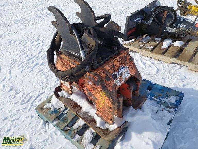 NPK C4C Excavator Hoe-Pack - Michener Allen Auctioneering Ltd