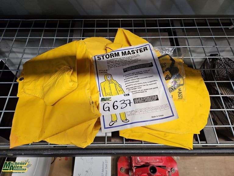 Storm Master Rain Gear Set Qty.1 - Michener Allen Auctioneering Ltd