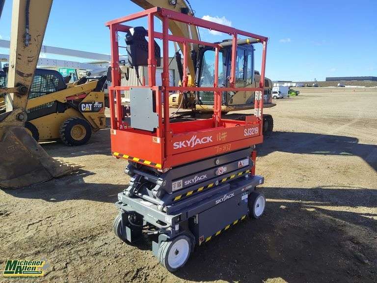 2024 Unused Skyjack SJ3219 500 LB Electric Scissor Lift - Michener Allen Auctioneering Ltd
