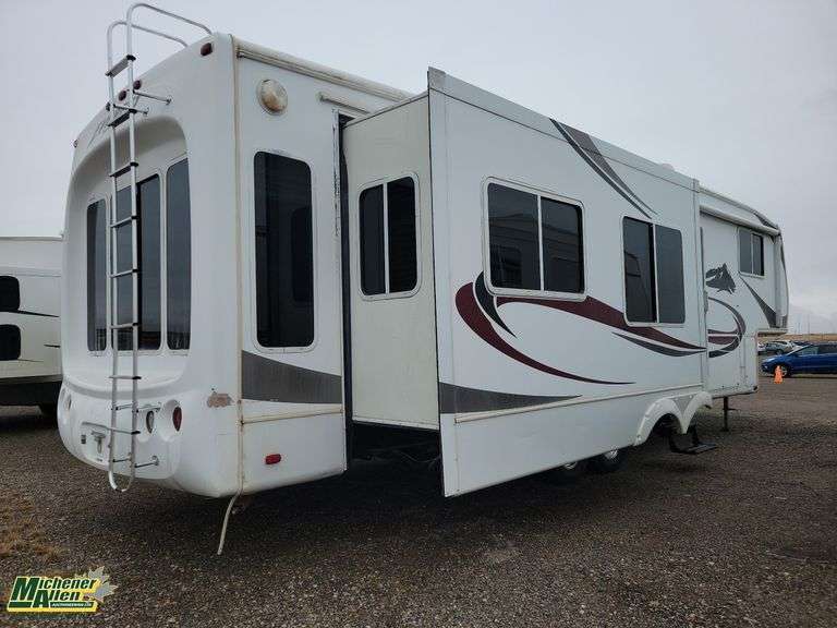 2006 Keystone Everest 344J 34ft. T/A 5W - Michener Allen Auctioneering Ltd